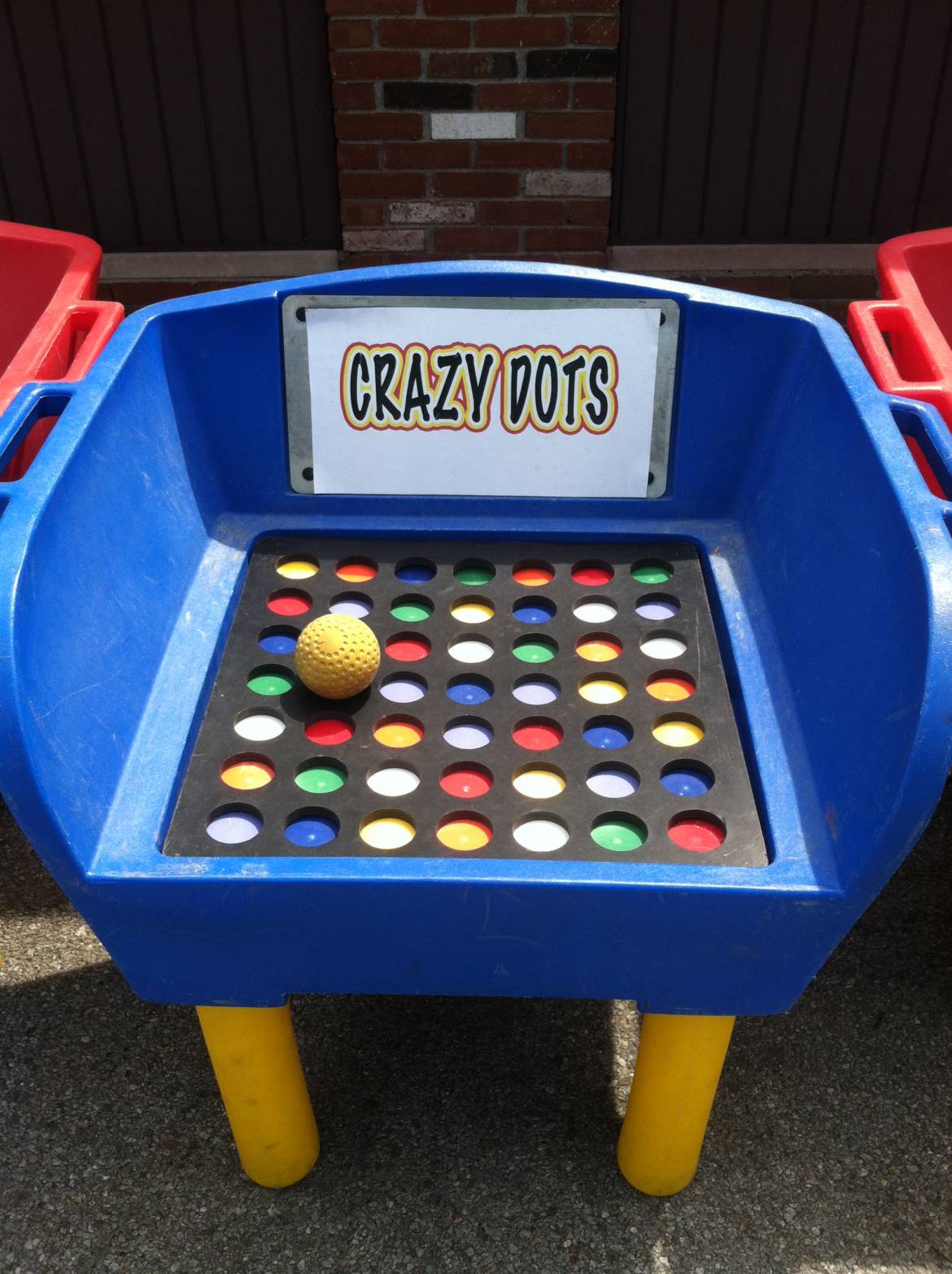 Crazy Dots – Inflatable Fun
