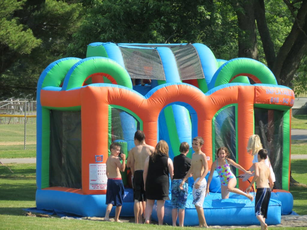 Dash N Splash – Inflatable Fun